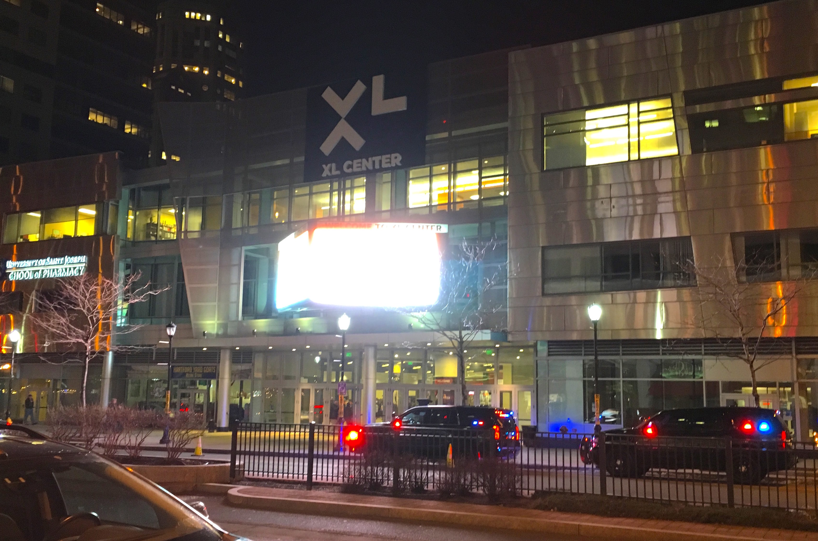 XL Center | CT Mirror