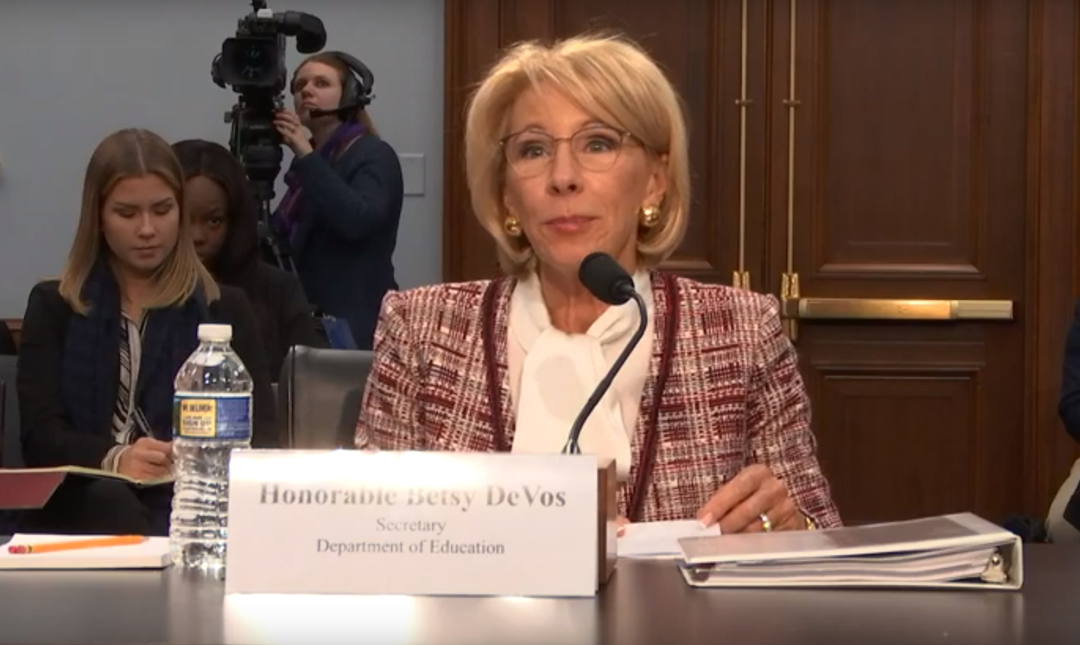 To target 'bad actors,' CT demands data on student lenders from DeVos