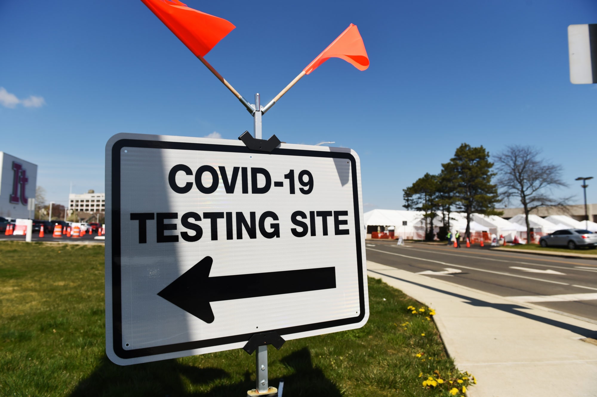 As Connecticut hits COVID-19 peak, focus shifts to tracing and testing