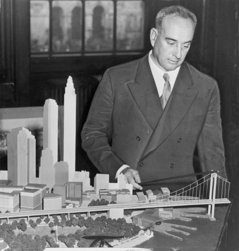 Robert_Moses_with_Battery_Bridge_model | CT Mirror