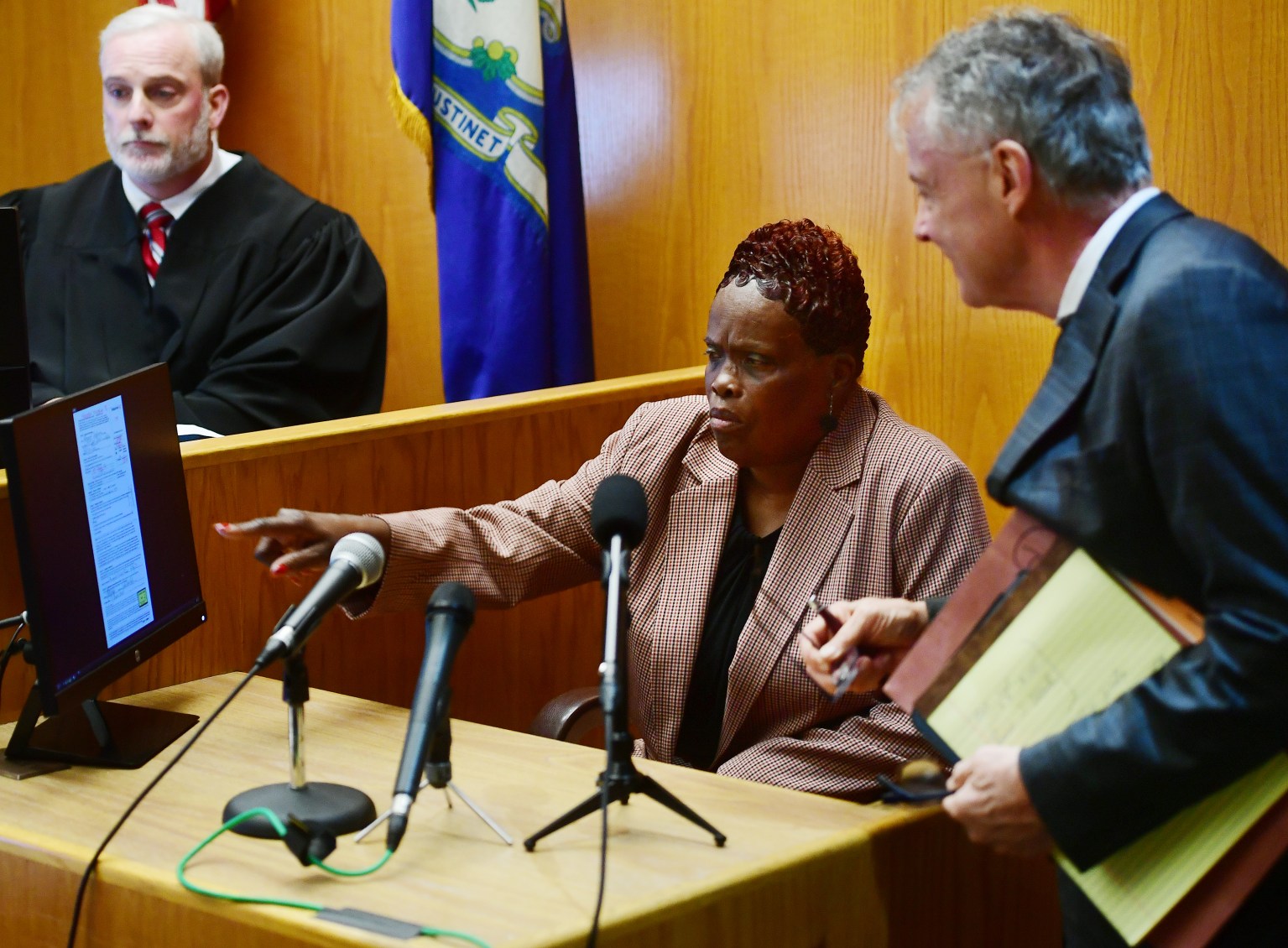 Wanda Geter-Pataky takes the Fifth in Bridgeport election lawsuit