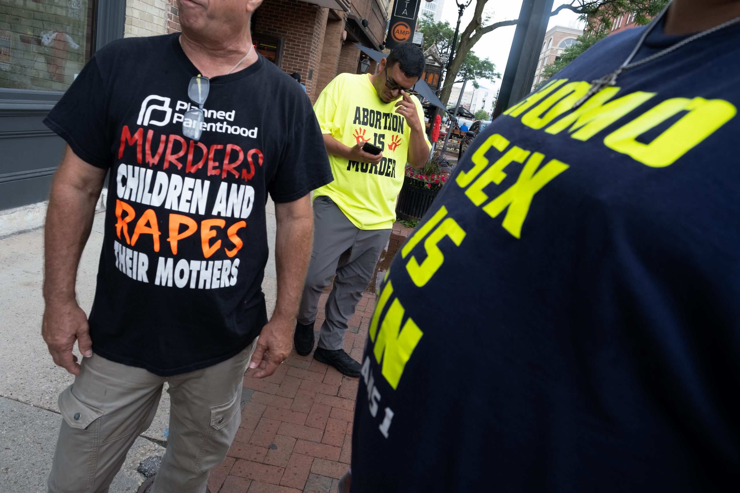 David Grisham of Amarillo, Texas speaks to Rich just outside the | CT ...