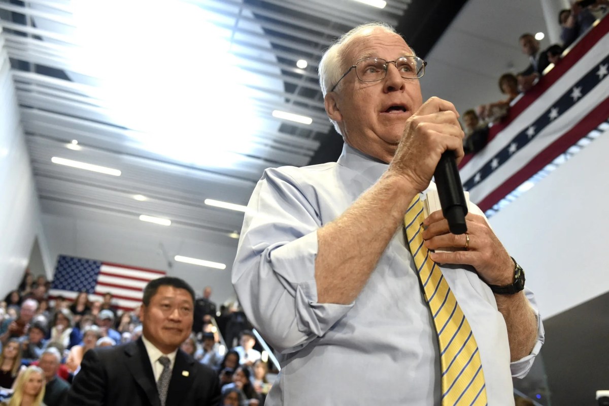Former CT GOP Rep. Chris Shays visits state delegation at DNC