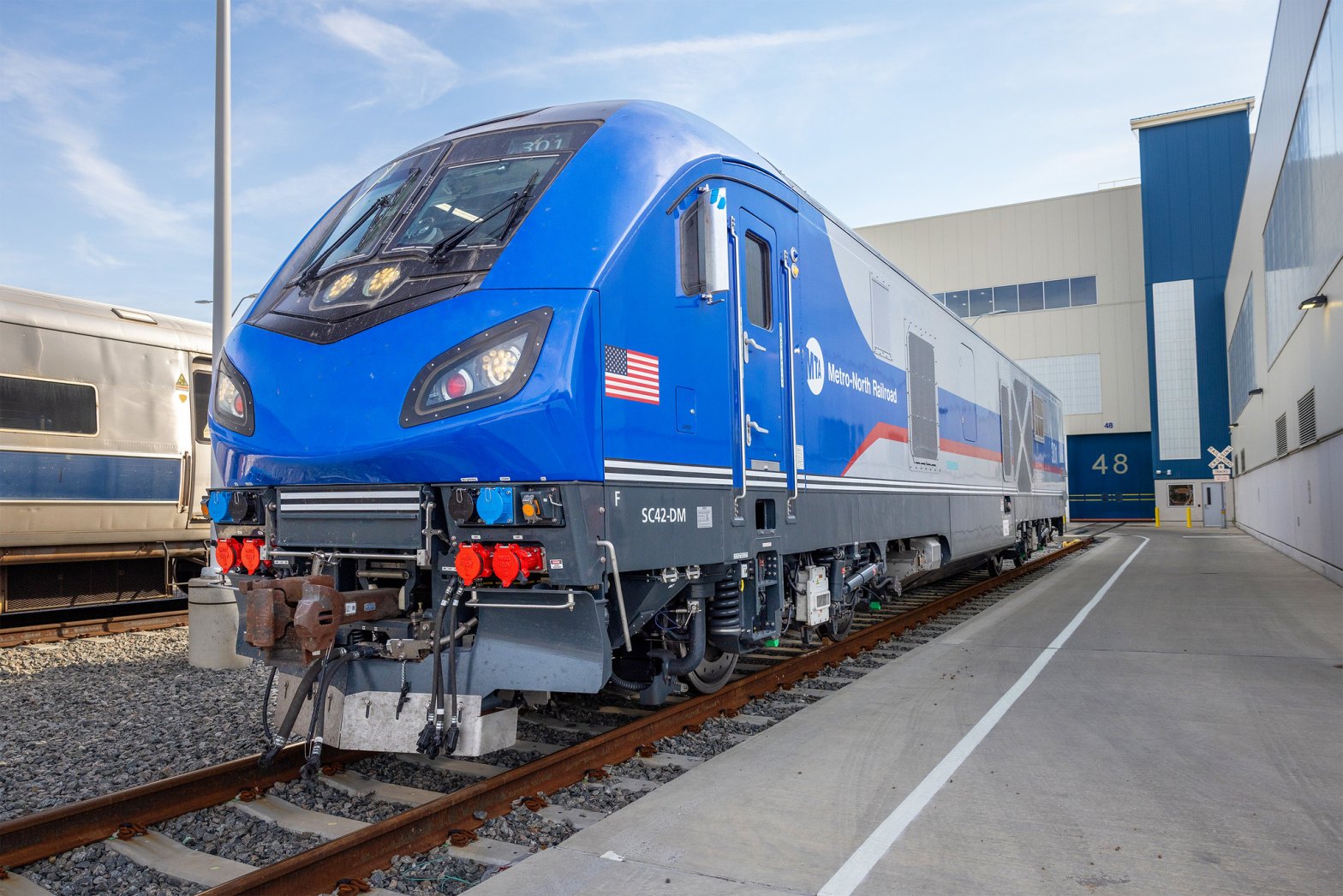 Opinion: New locomotives for CT, batteries included