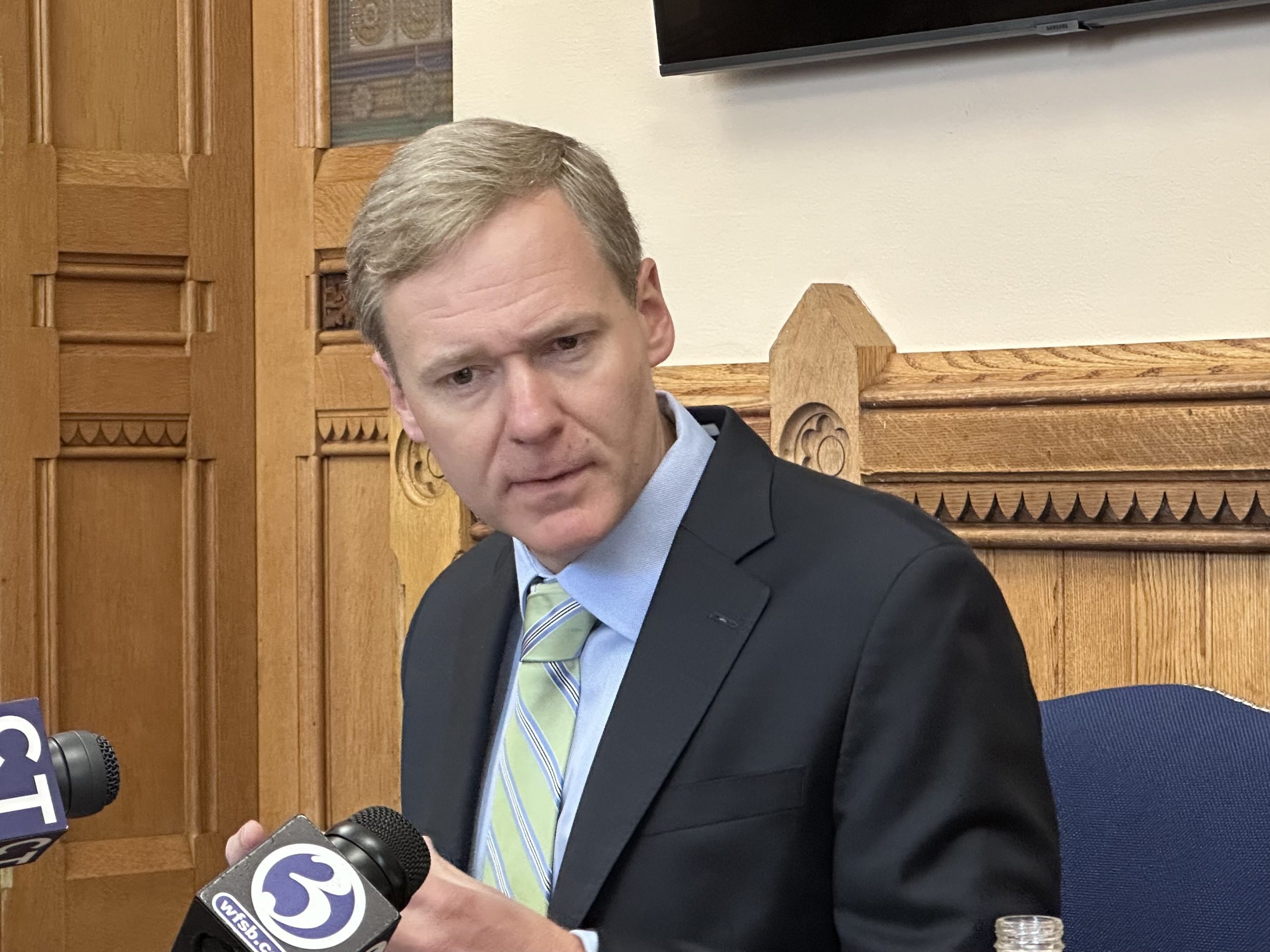 CT legislators discuss ditching 2-year budget as priorities clash