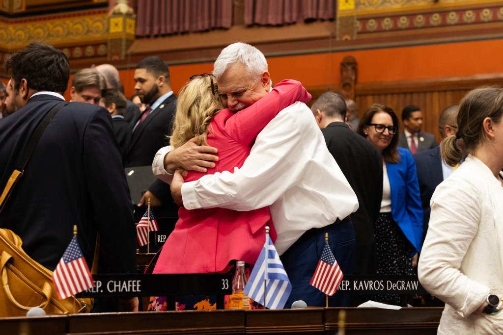 2025_0605_SR_SessionLastDay_476 | CT Mirror