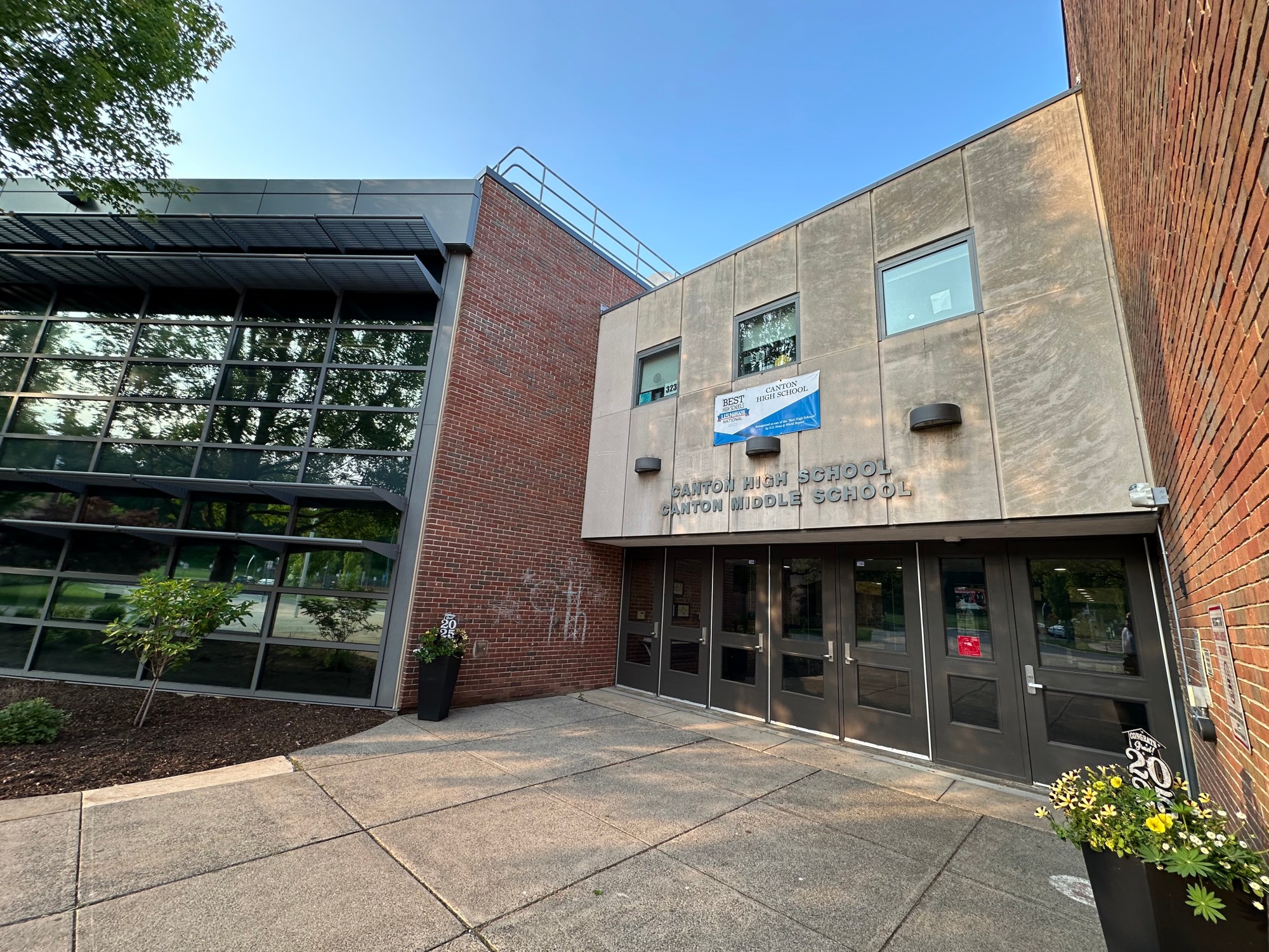 Aleysha Ortiz, CT high school grad who can't read, sues Hartford