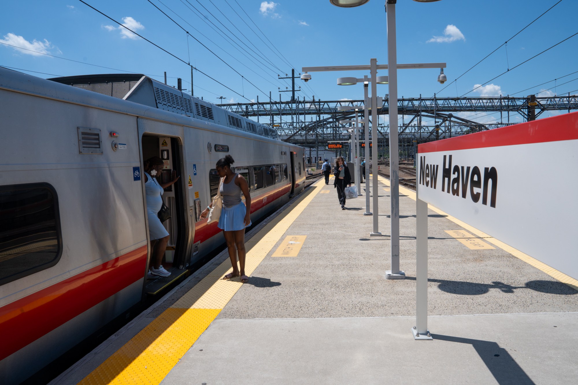 CT Rail, Metro-North fares set to rise by 10% by July 2026