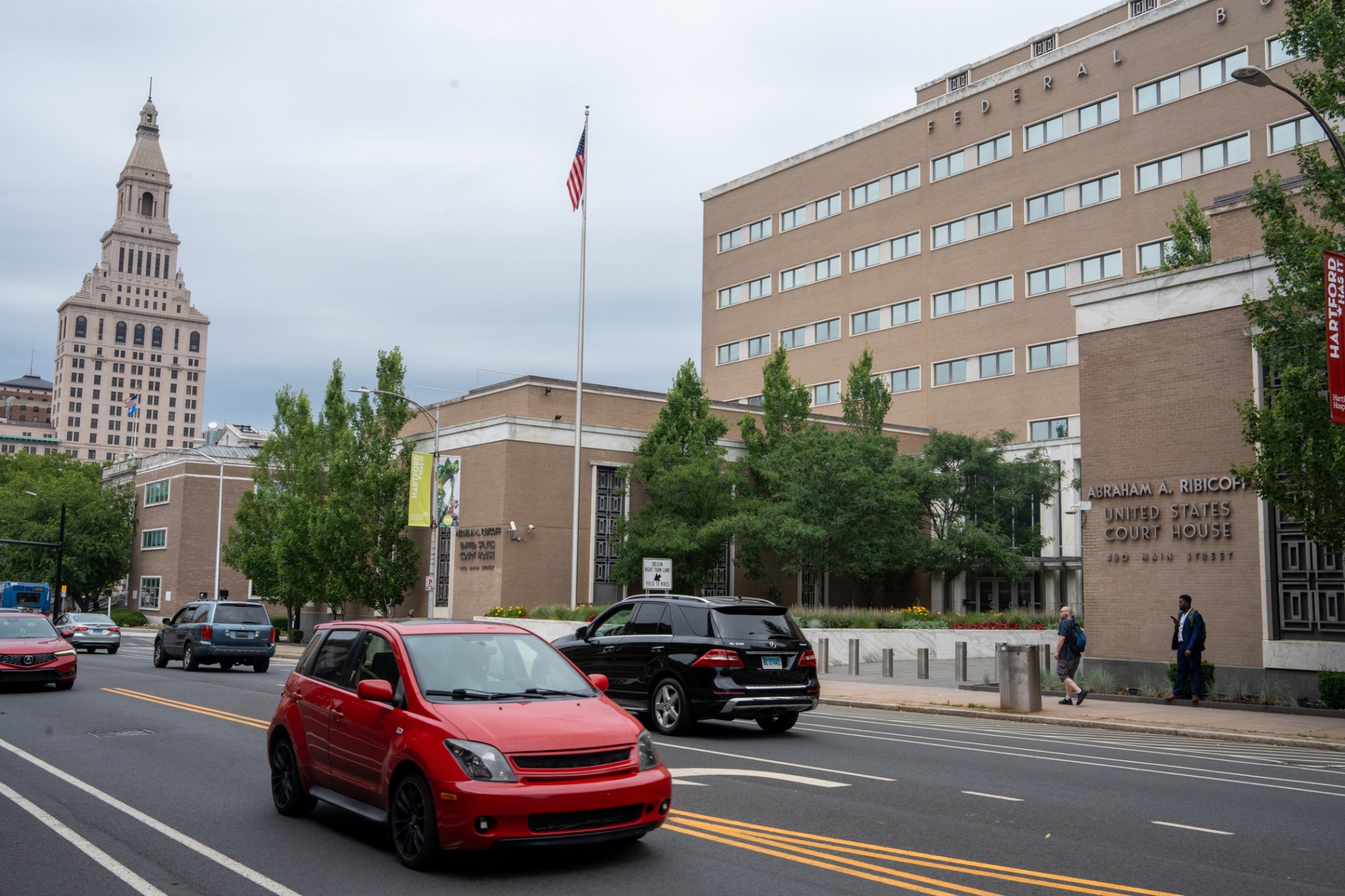 Does U.S. immigration court have a 4-year backlog of cases?