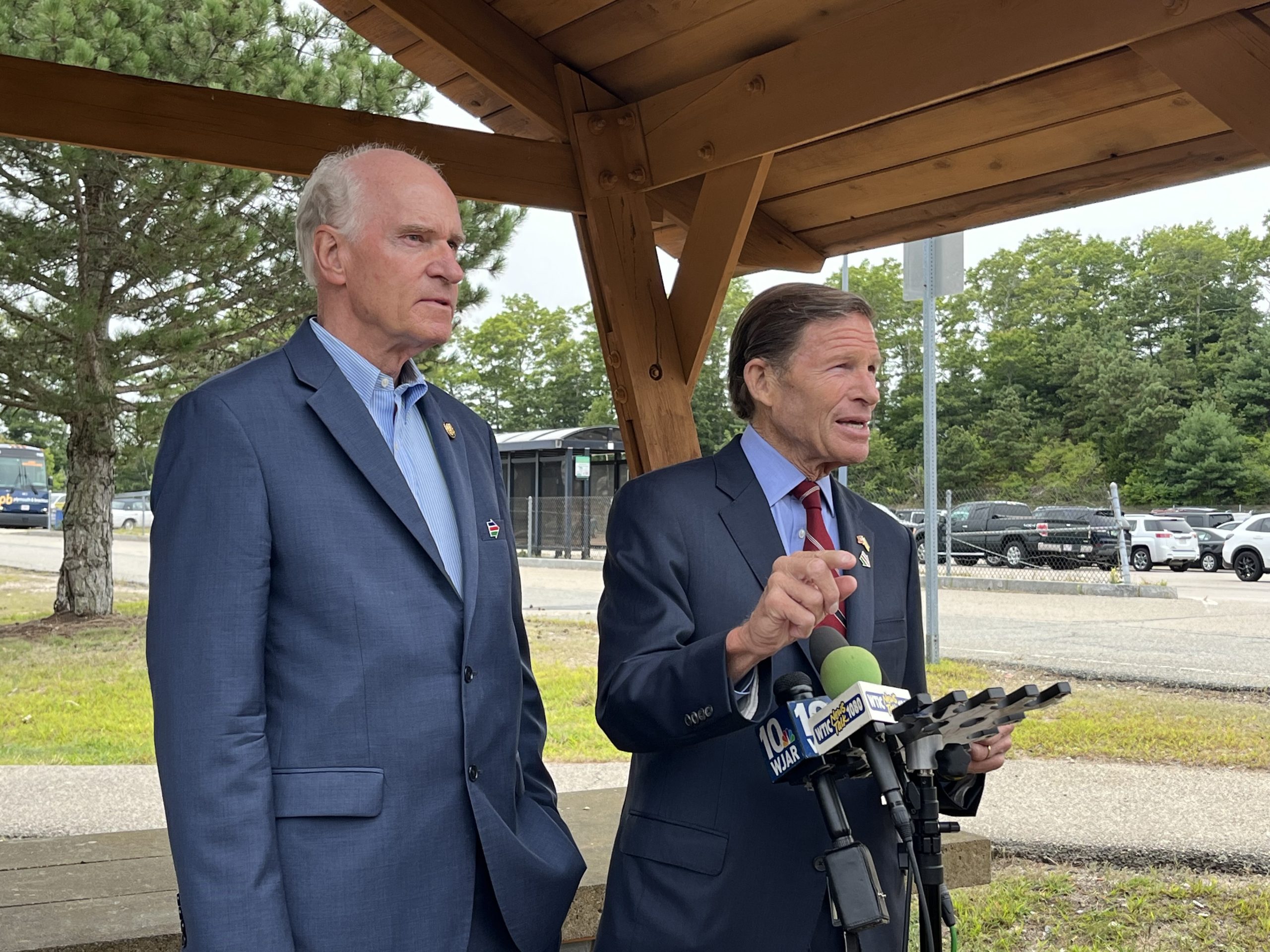 Sen. Richard Blumenthal visits CT resident in ICE detention