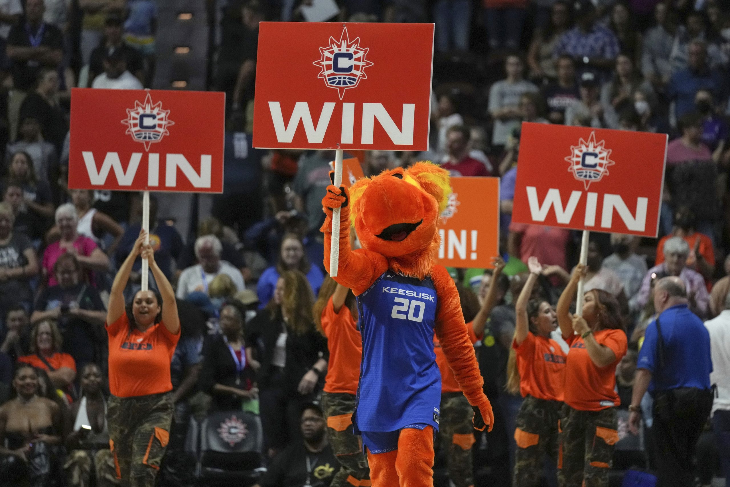 Does the Connecticut Sun help the local economy? It's complicated