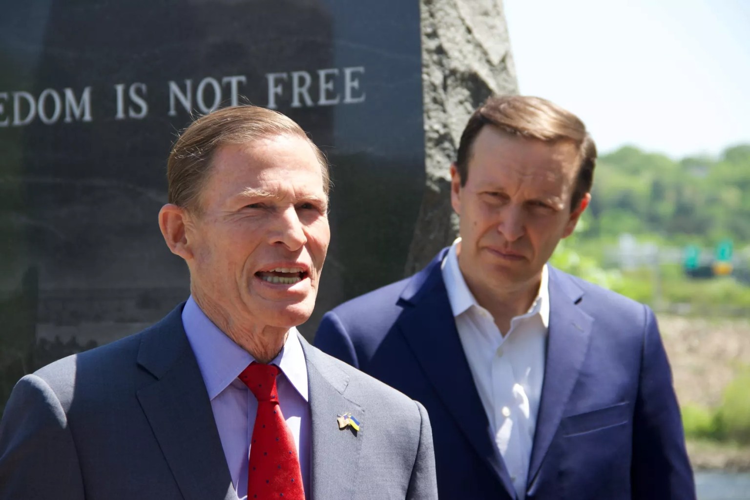Blumenthal, Murphy introduce bill to ban AI chatbots for kids