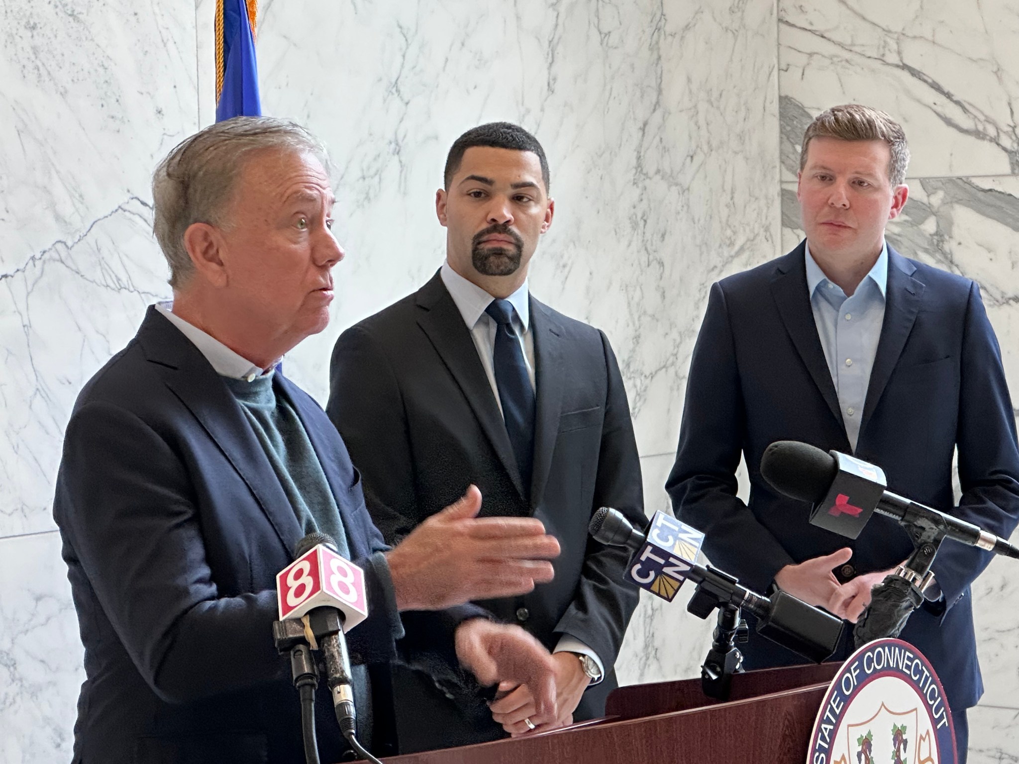CT employee unions will get salary deals, raises, Lamont predicts