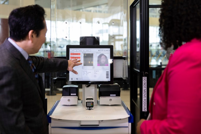 Facial Recognition Airports | CT Mirror