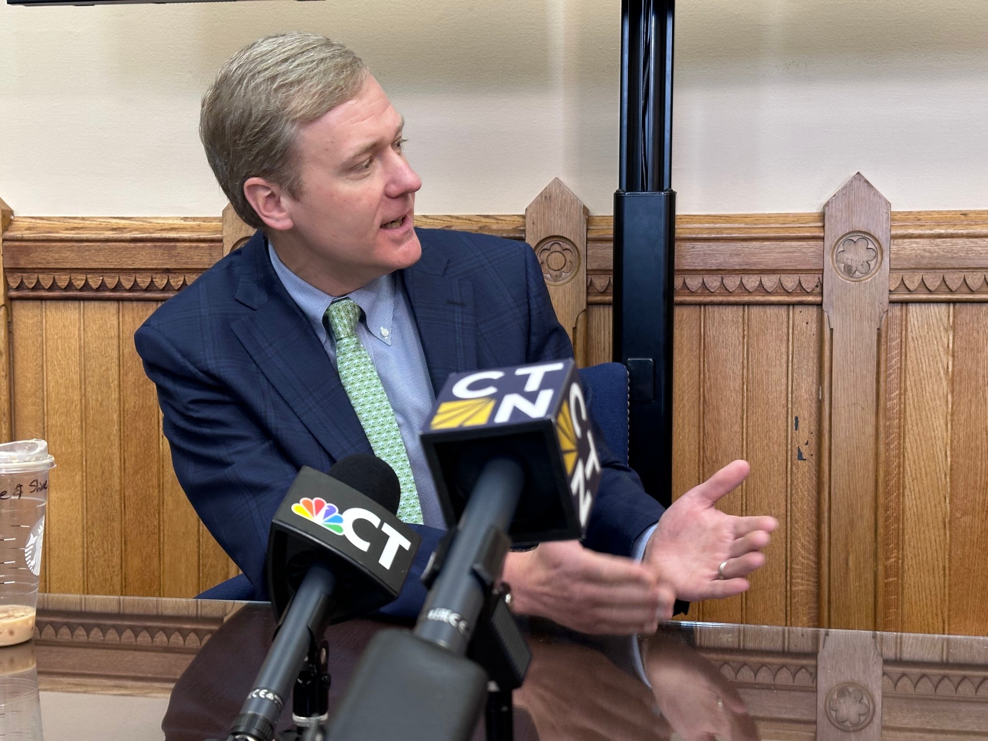 CT House approves contract with new round of state worker raises