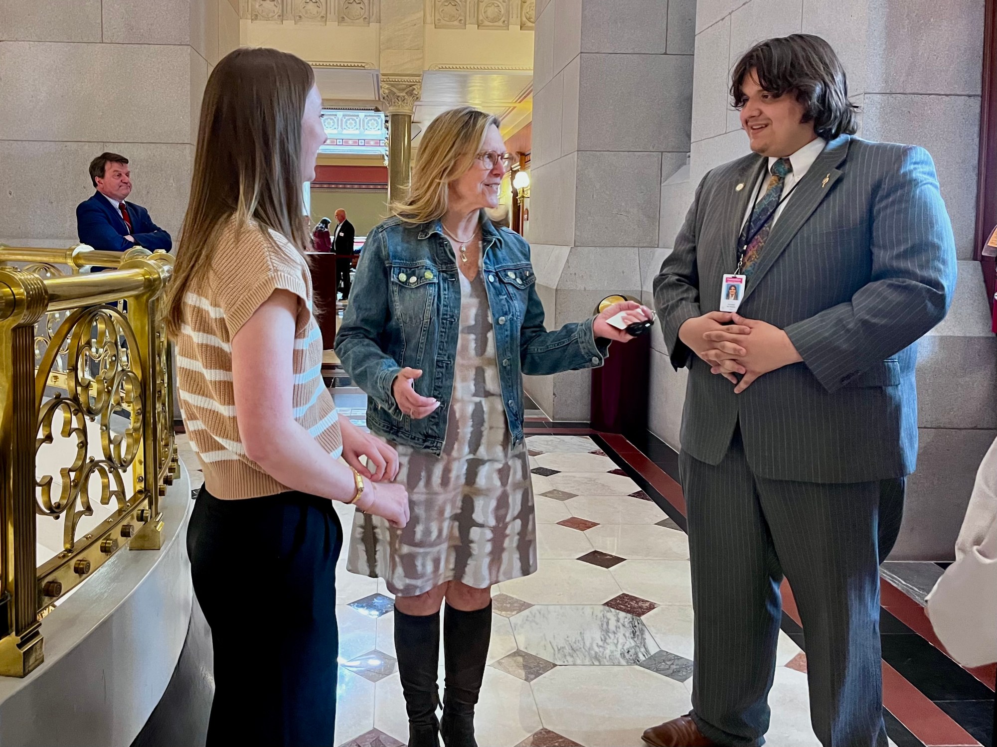 CT legislature OKs raises for unionized state employees