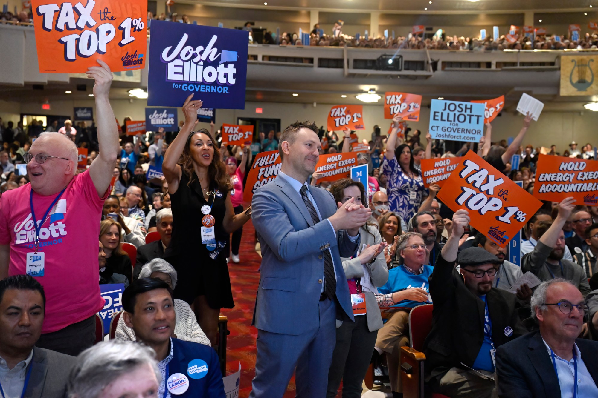 CT Dems endorse Lamont for 3rd term, but he faces primary